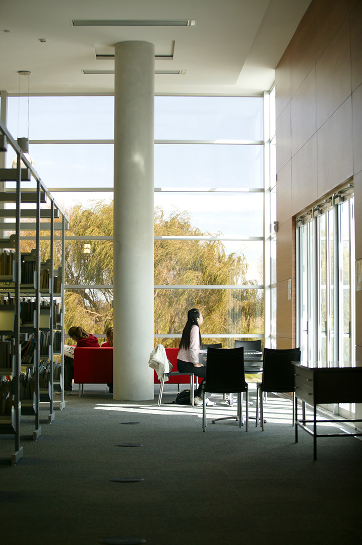 2004 Supreme Award: Paraparaumu Public Library